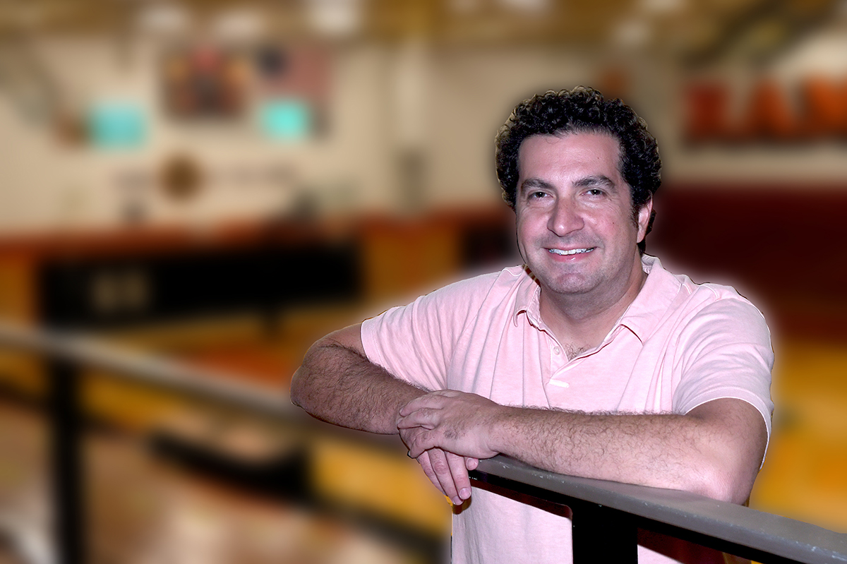 History of Hoops: ‘Playgrounds to the Pros: Legends of Peoria ...